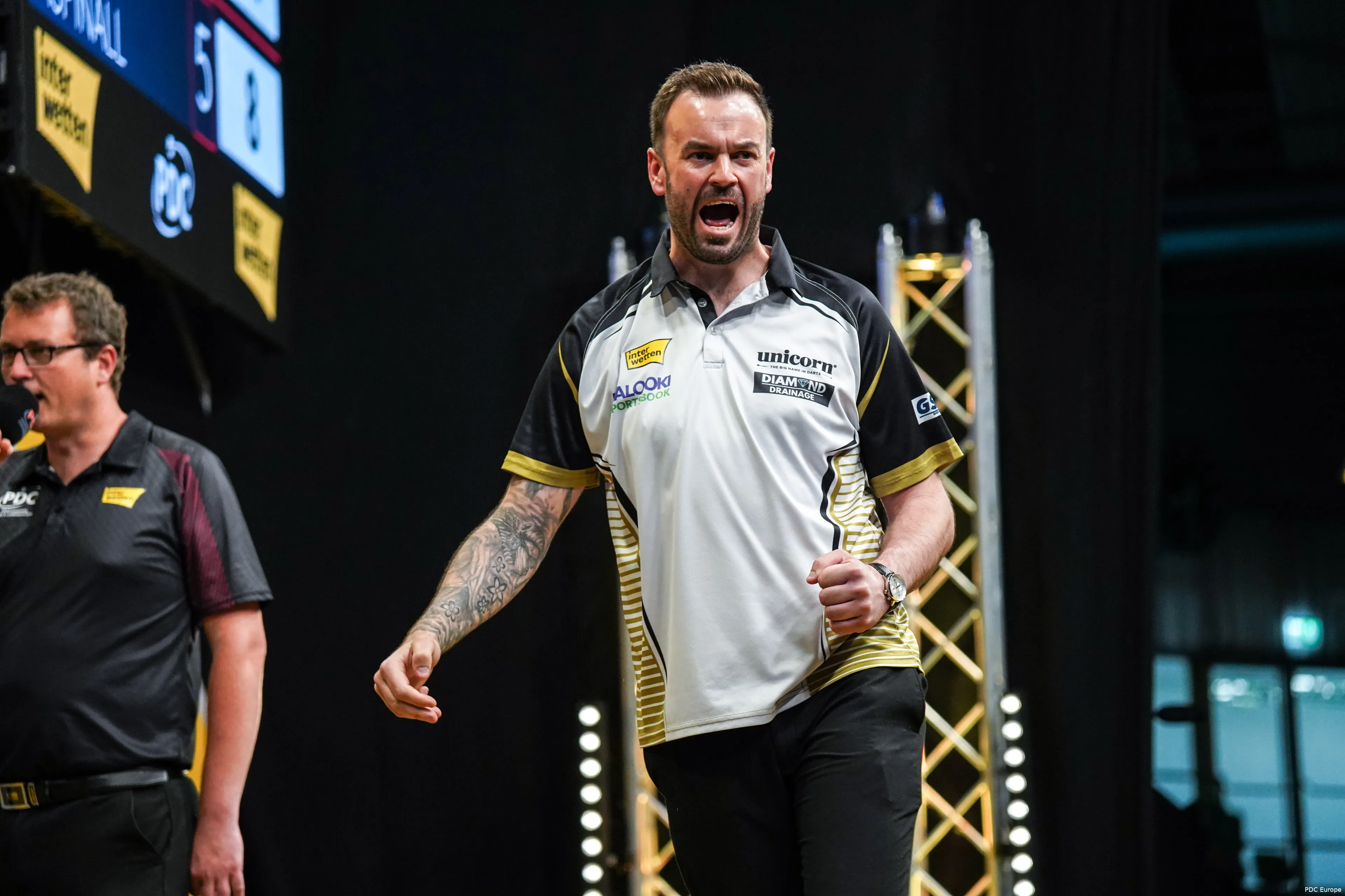Ross Smith nimmt in Graz Michael van Gerwen aus dem Turnier und trifft im Halbfinale auf Luke ...